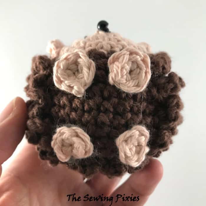 Easy Hedgehog Crochet Pattern - Agnes Creates