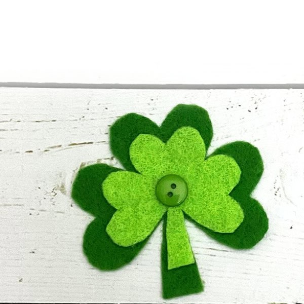 DIY Pot of Gold Treat Bag Felt Project - Agnes Creates
